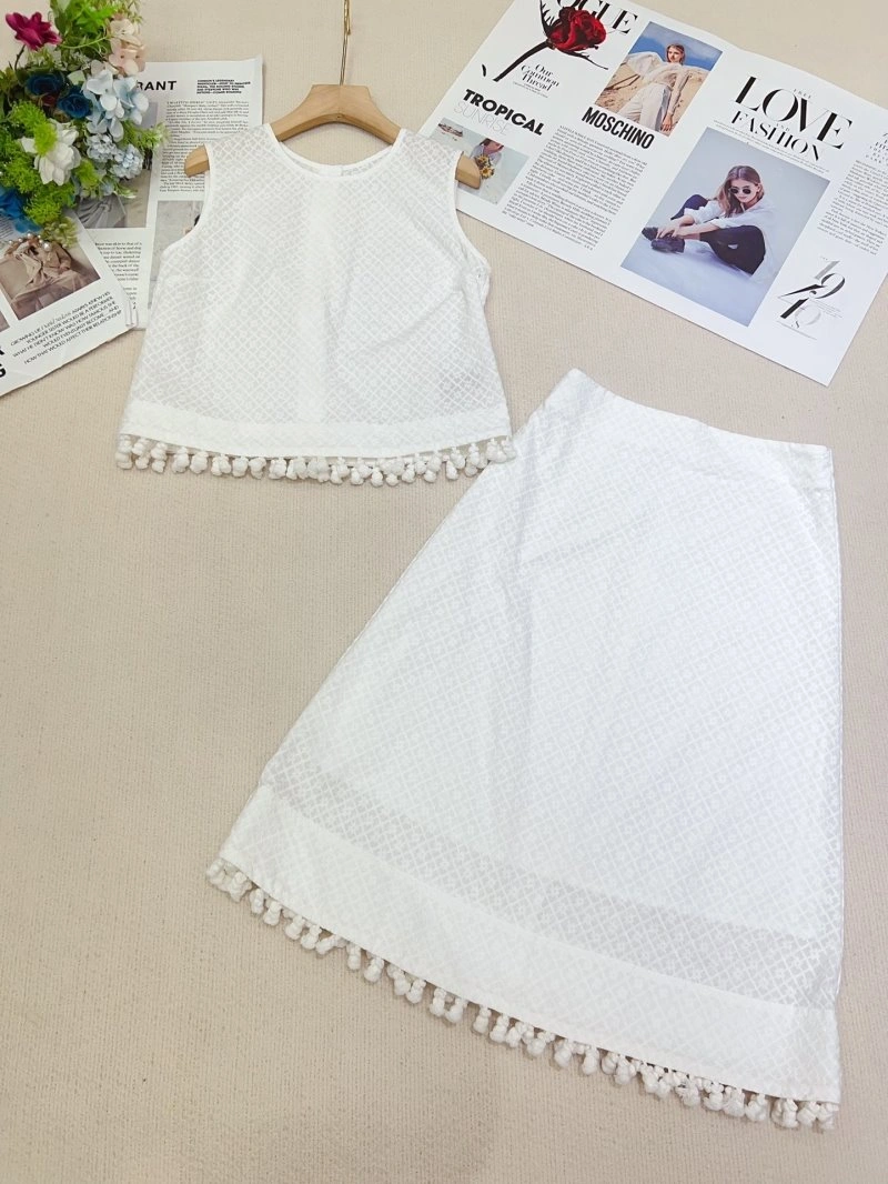 Top match Unclassified Brand Dress Suits