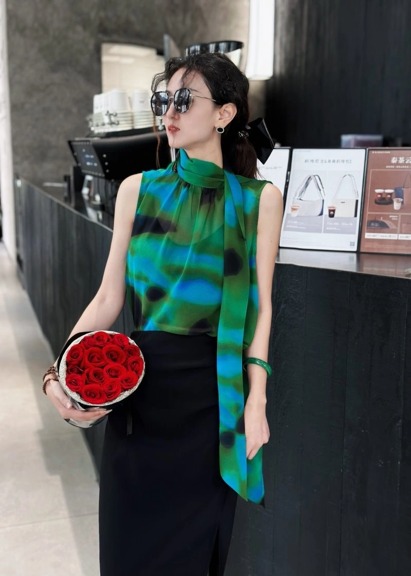Perfect replica Unclassified Brand Dress Suits