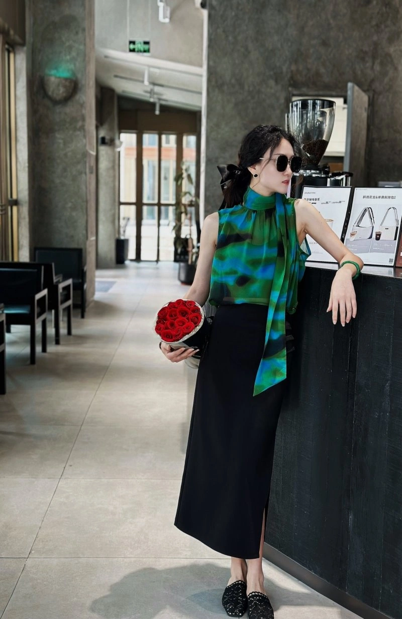 Perfect replica Unclassified Brand Dress Suits