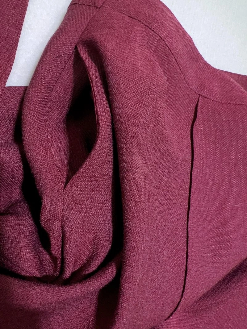 Bargain Unclassified Brand Dress Suits