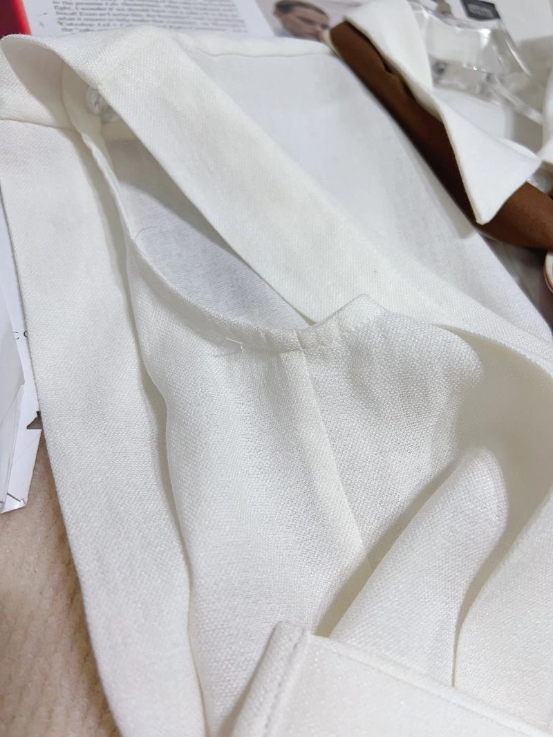 Low-cost Unclassified Brand Dress Suits