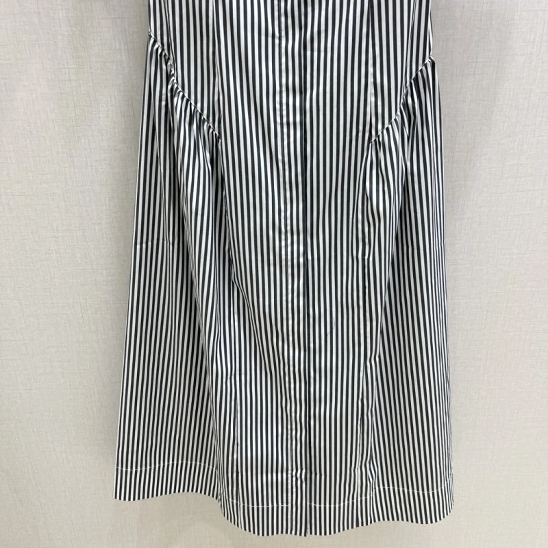 Genuine Unclassified Brand Dress