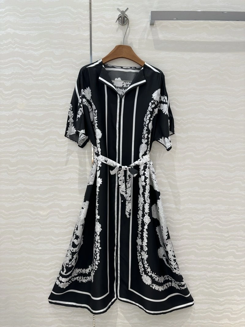 Bargain Unclassified Brand Dress