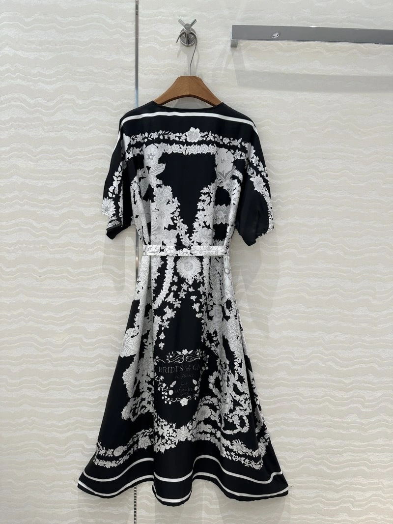Bargain Unclassified Brand Dress