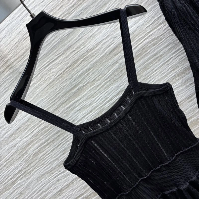 Indistinguishable Unclassified Brand Dress