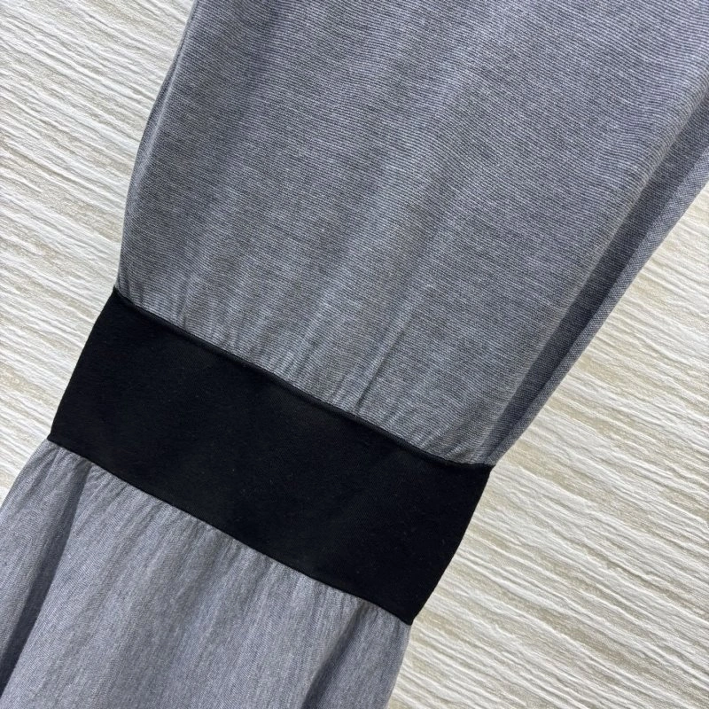 Accurate model Unclassified Brand Dress