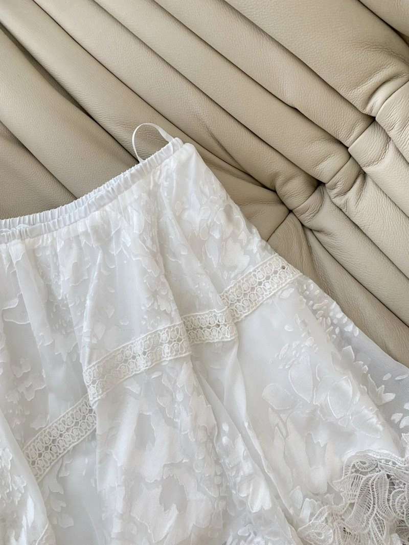 Brand-authenticated Unclassified Brand Dress