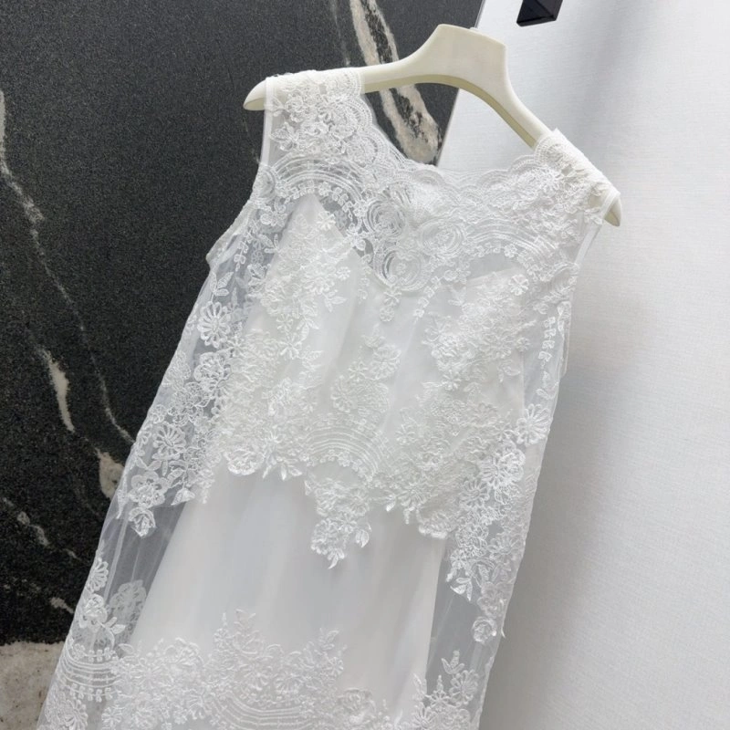Value-priced Unclassified Brand Dress