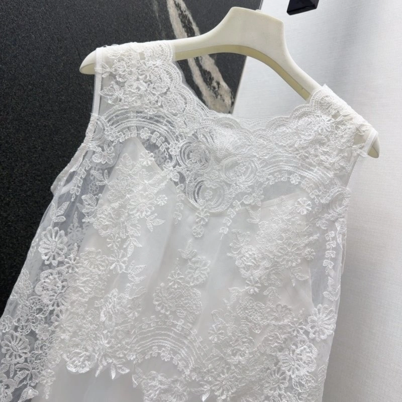 Value-priced Unclassified Brand Dress