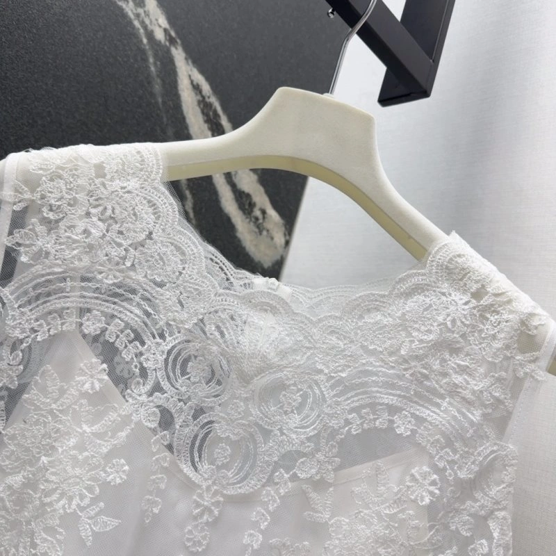 Value-priced Unclassified Brand Dress