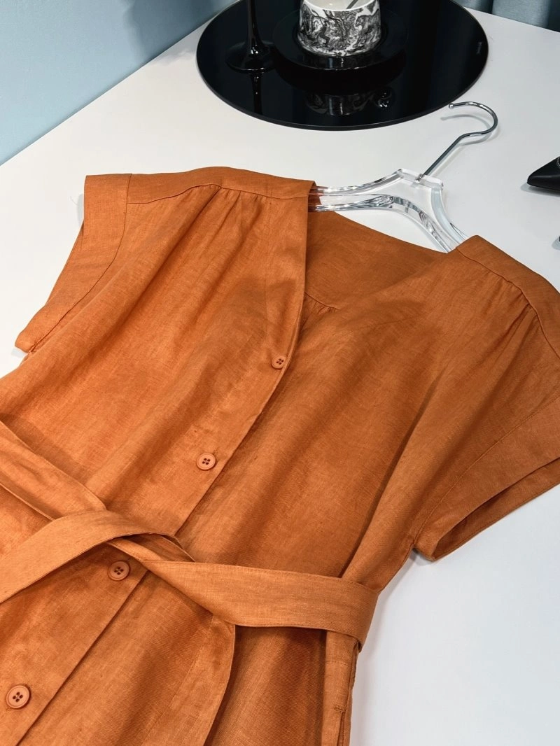Discounted Unclassified Brand Dress
