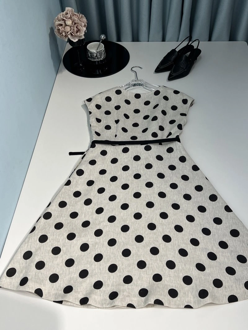 Discounted Unclassified Brand Dress