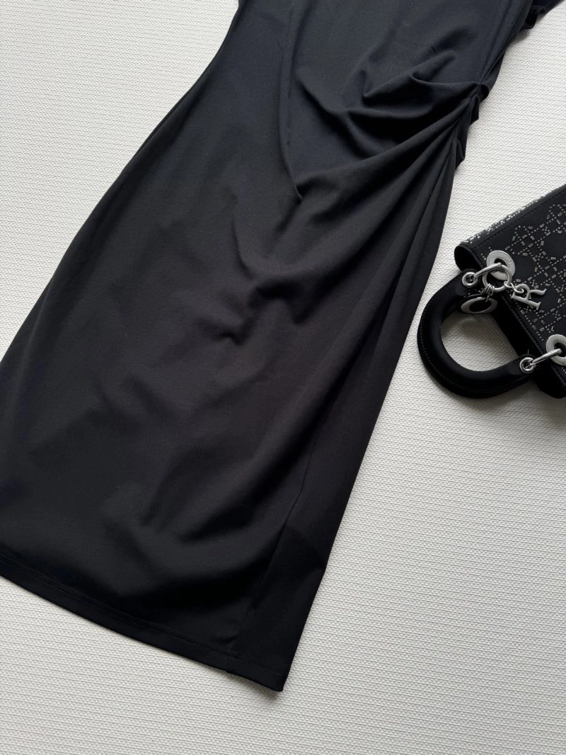 Indistinguishable Unclassified Brand Dress