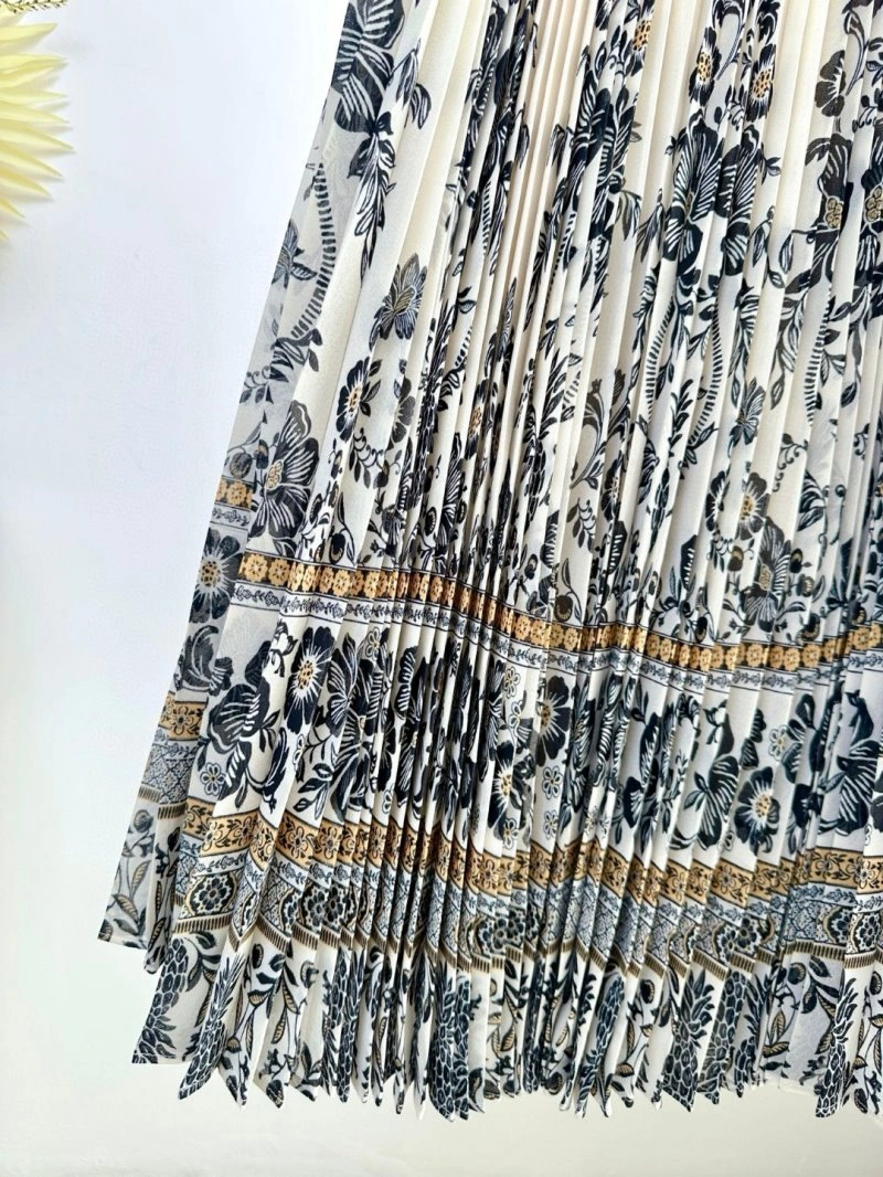 Value-priced Unclassified Brand Dress