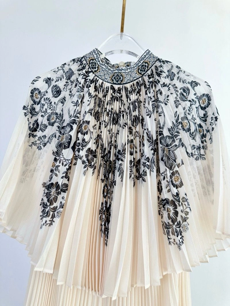 Value-priced Unclassified Brand Dress
