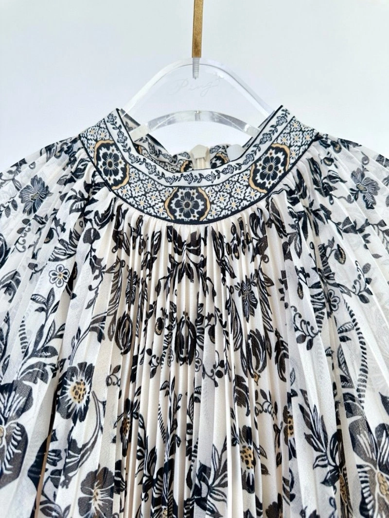 Value-priced Unclassified Brand Dress
