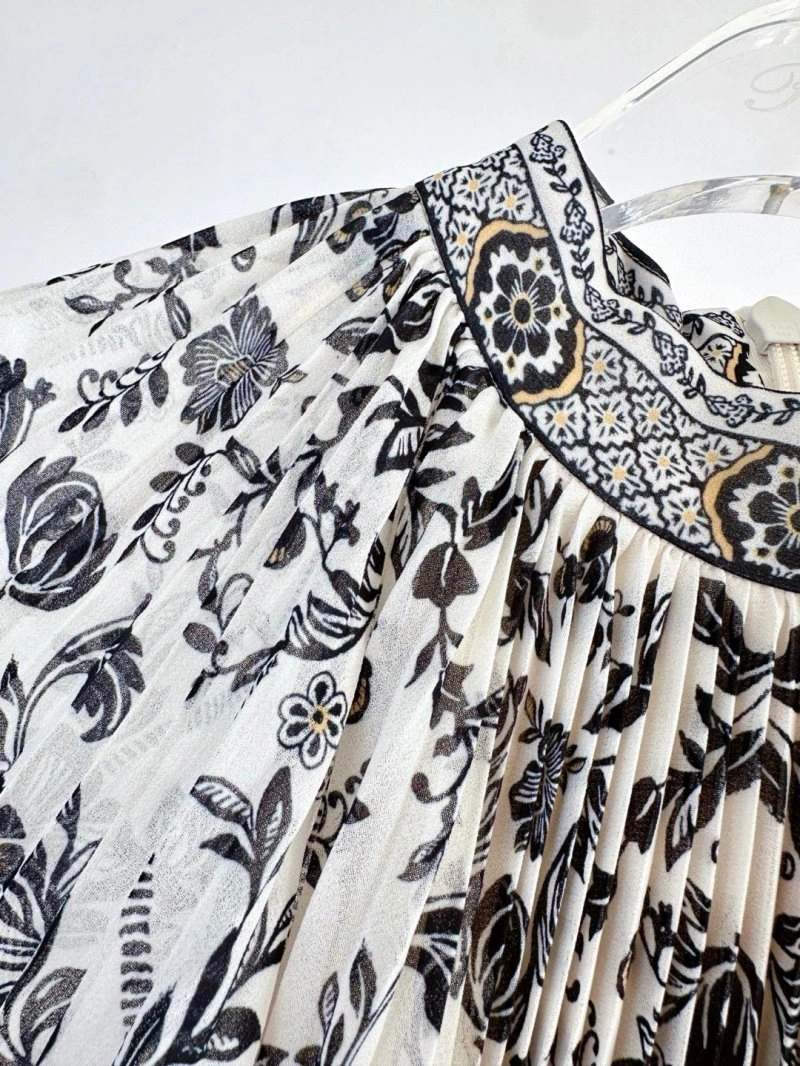 Value-priced Unclassified Brand Dress