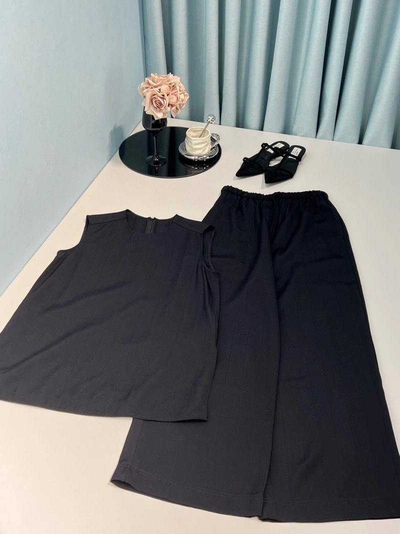 Reasonably priced Unclassified Brand Dress