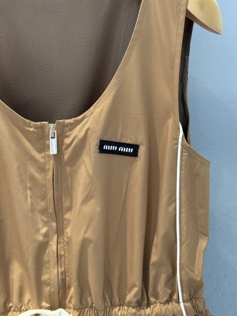 Legit Unclassified Brand Dress