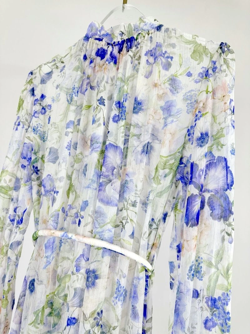 Indistinguishable Unclassified Brand Dress