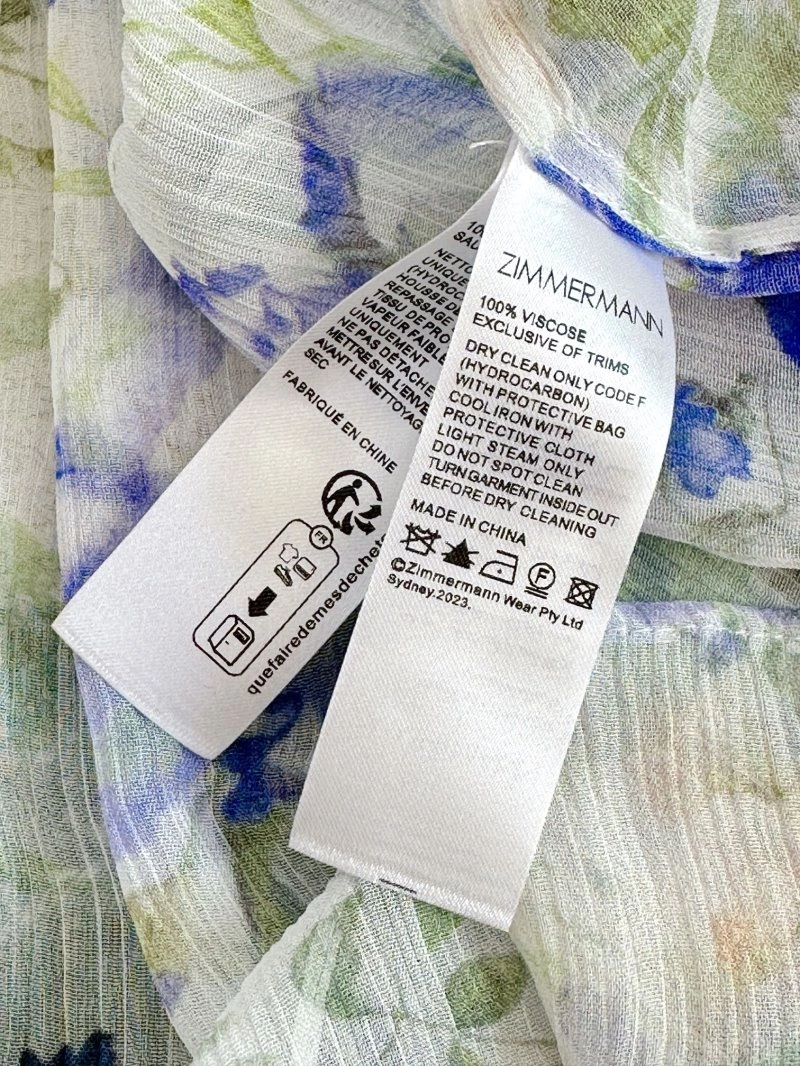 Indistinguishable Unclassified Brand Dress