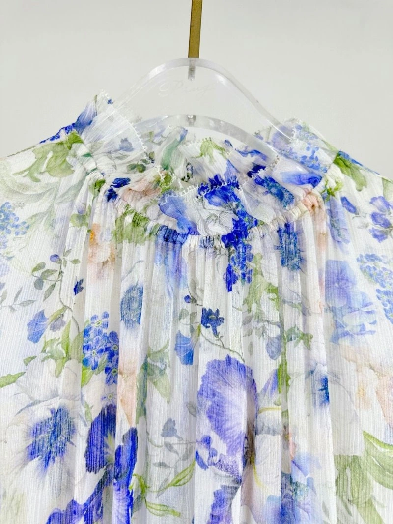 Indistinguishable Unclassified Brand Dress