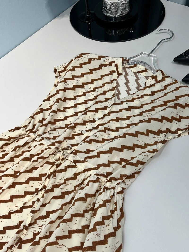 Brand-authenticated Unclassified Brand Dress