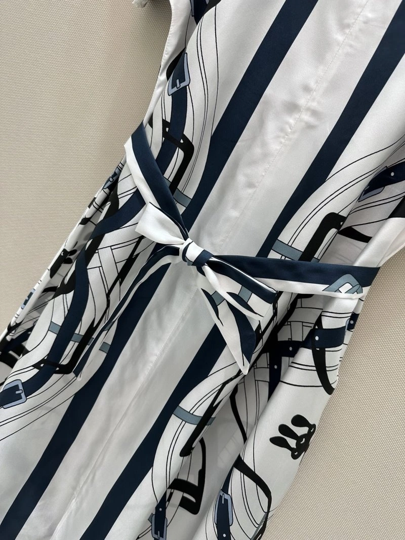 Low-cost Unclassified Brand Dress