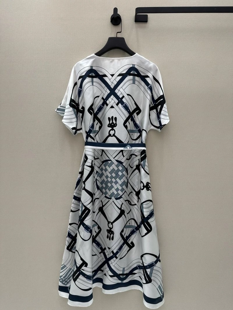 Low-cost Unclassified Brand Dress