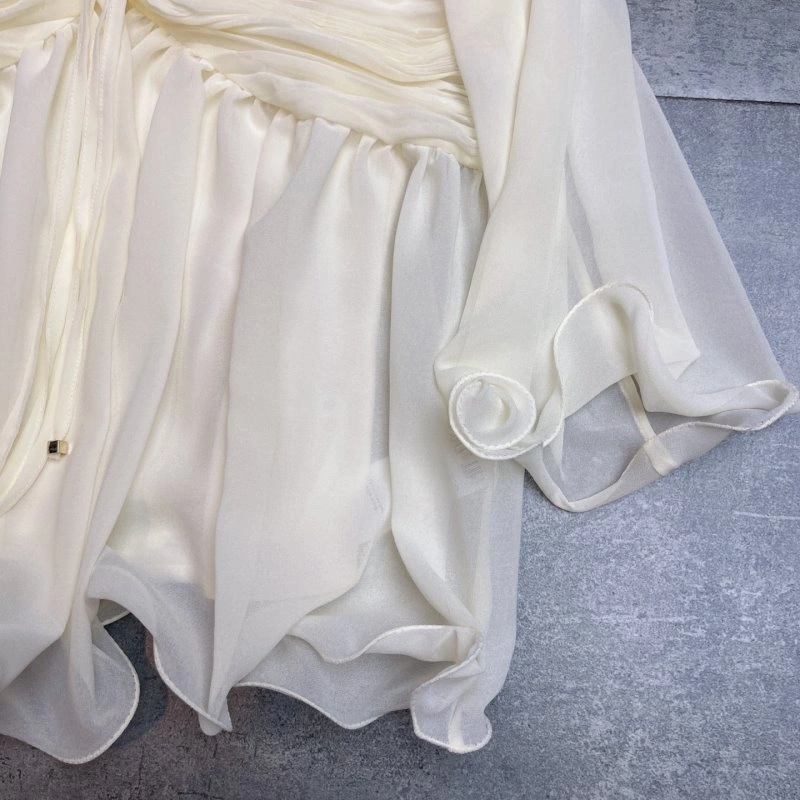 Indistinguishable Unclassified Brand Dress