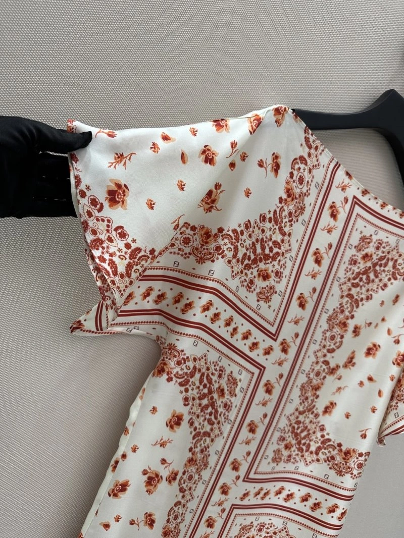 Exact replica Unclassified Brand Dress