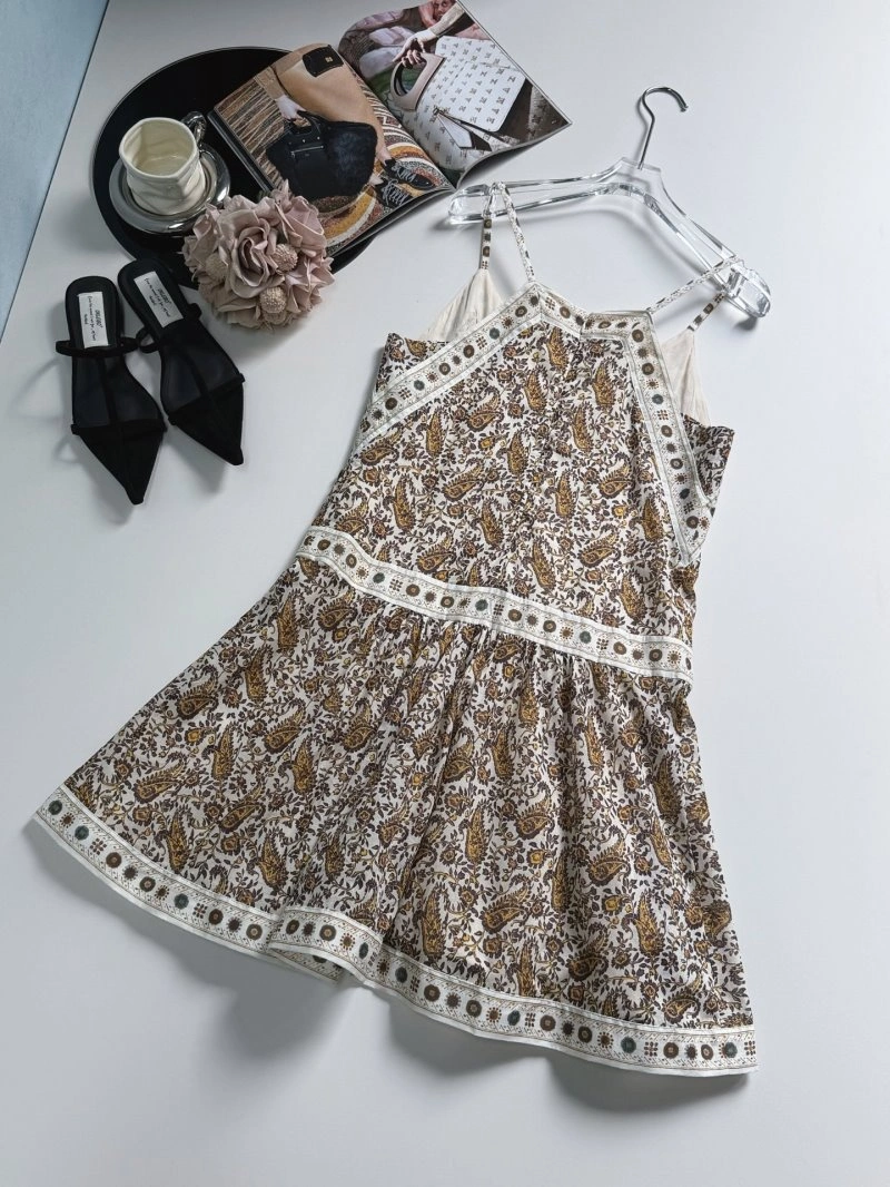 Inexpensive Unclassified Brand Dress