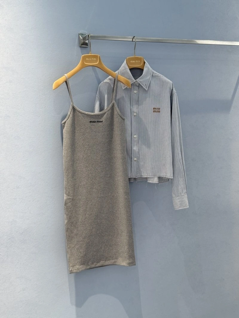 Unclassified Brand Dress