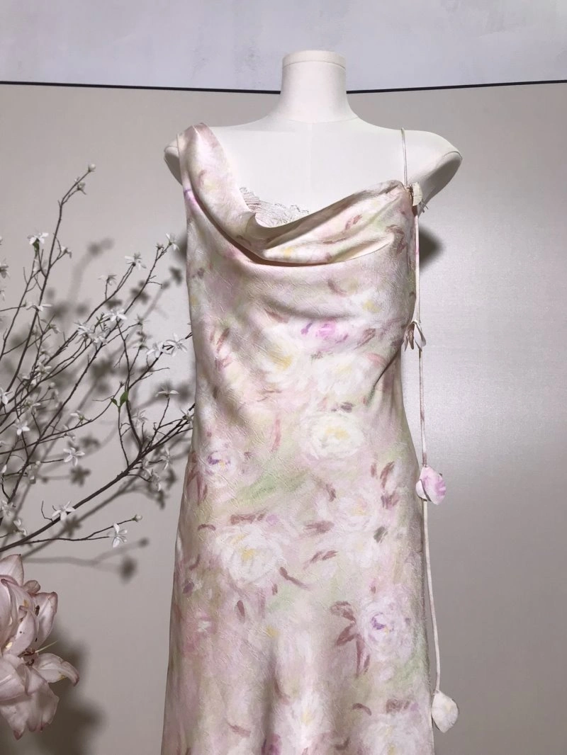 Inexpensive Unclassified Brand Dress