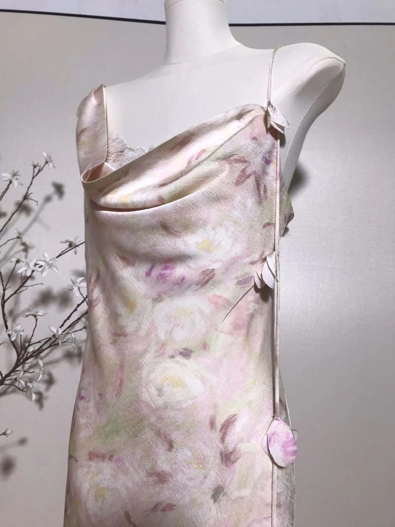Inexpensive Unclassified Brand Dress
