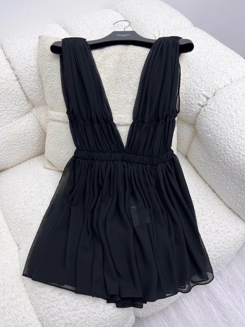 Legit Unclassified Brand Dress