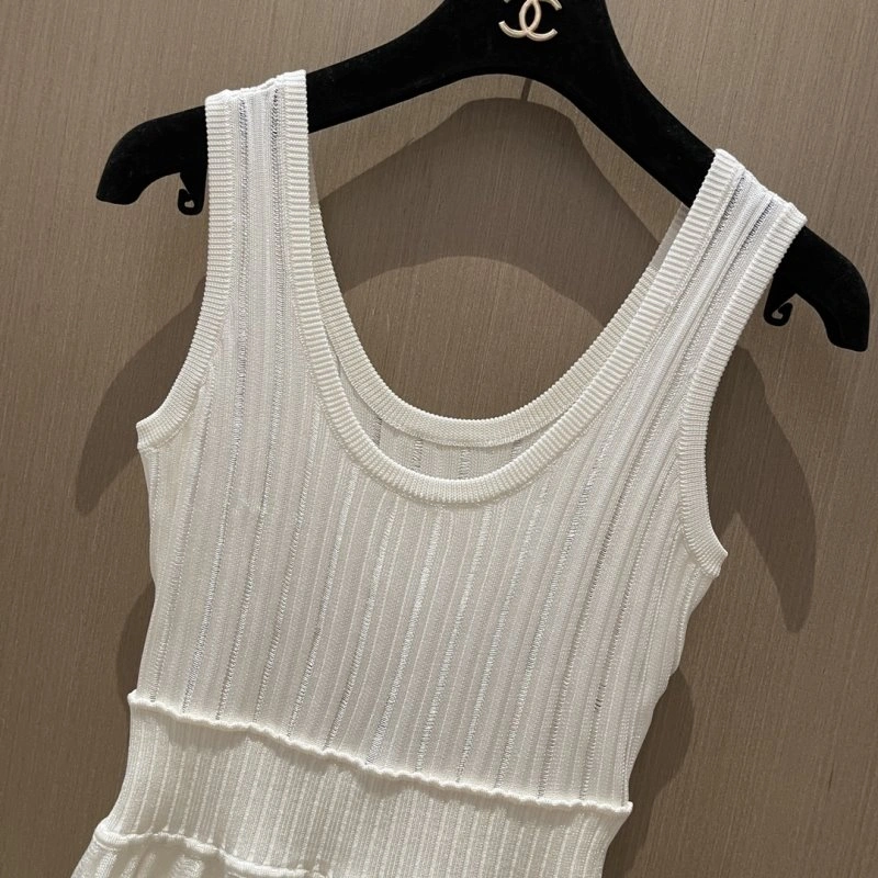 Accurate model Unclassified Brand Dress