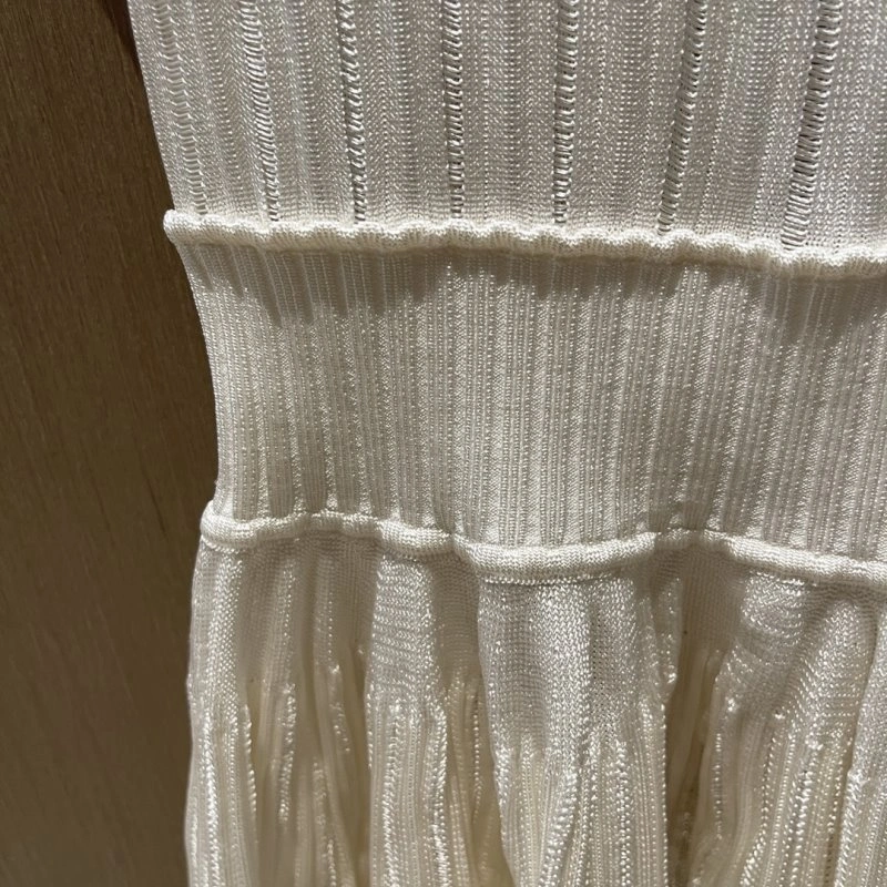 Accurate model Unclassified Brand Dress