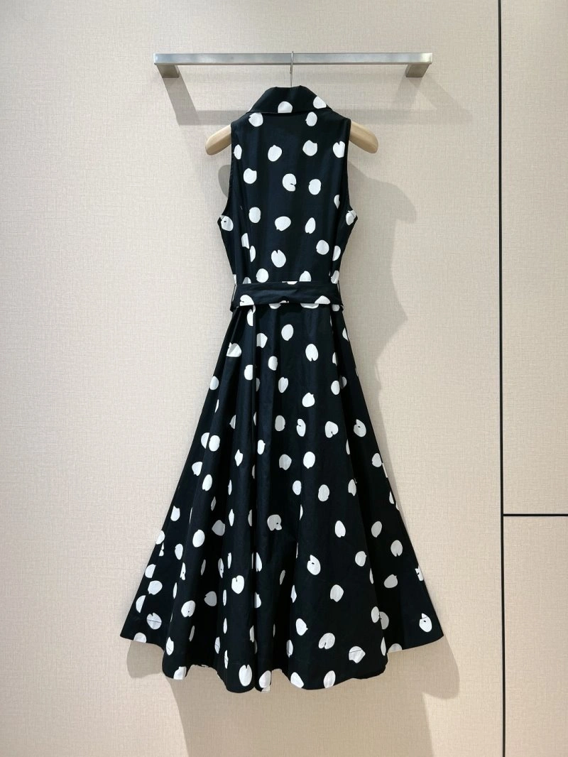Cut-rate Unclassified Brand Dress