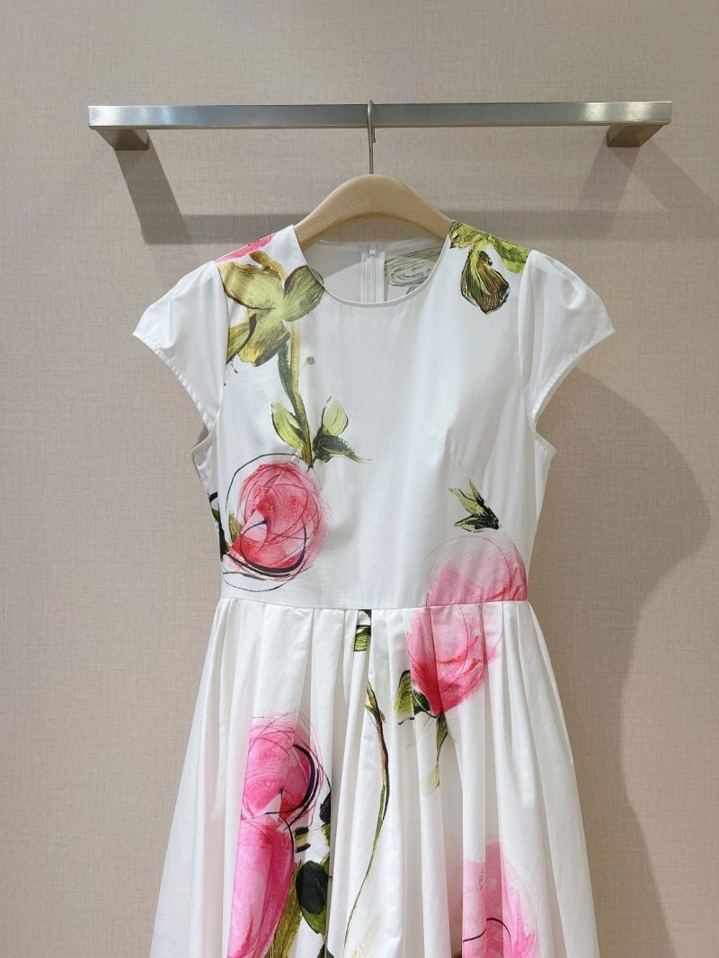 Inexpensive Unclassified Brand Dress