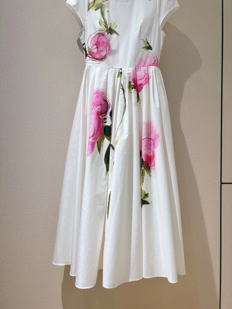 Inexpensive Unclassified Brand Dress