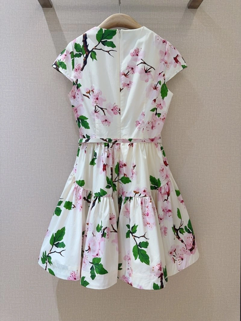 Low-cost Unclassified Brand Dress