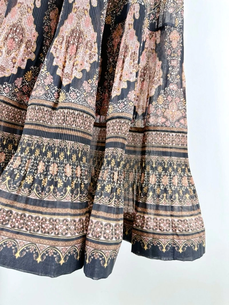 Genuine Unclassified Brand Dress