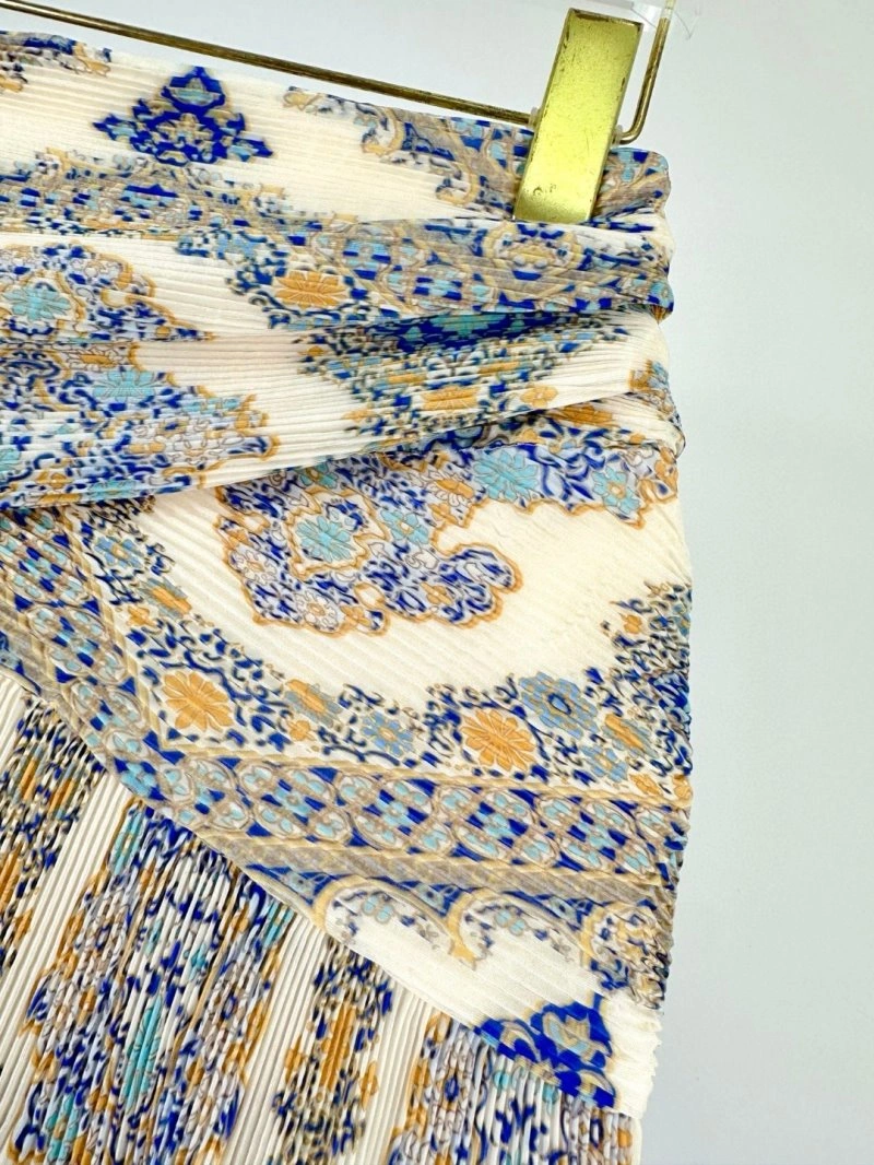 Cut-rate Unclassified Brand Dress
