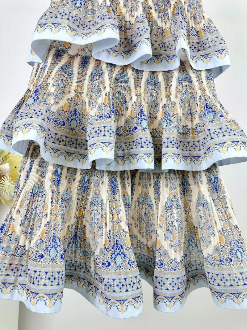 Cut-rate Unclassified Brand Dress
