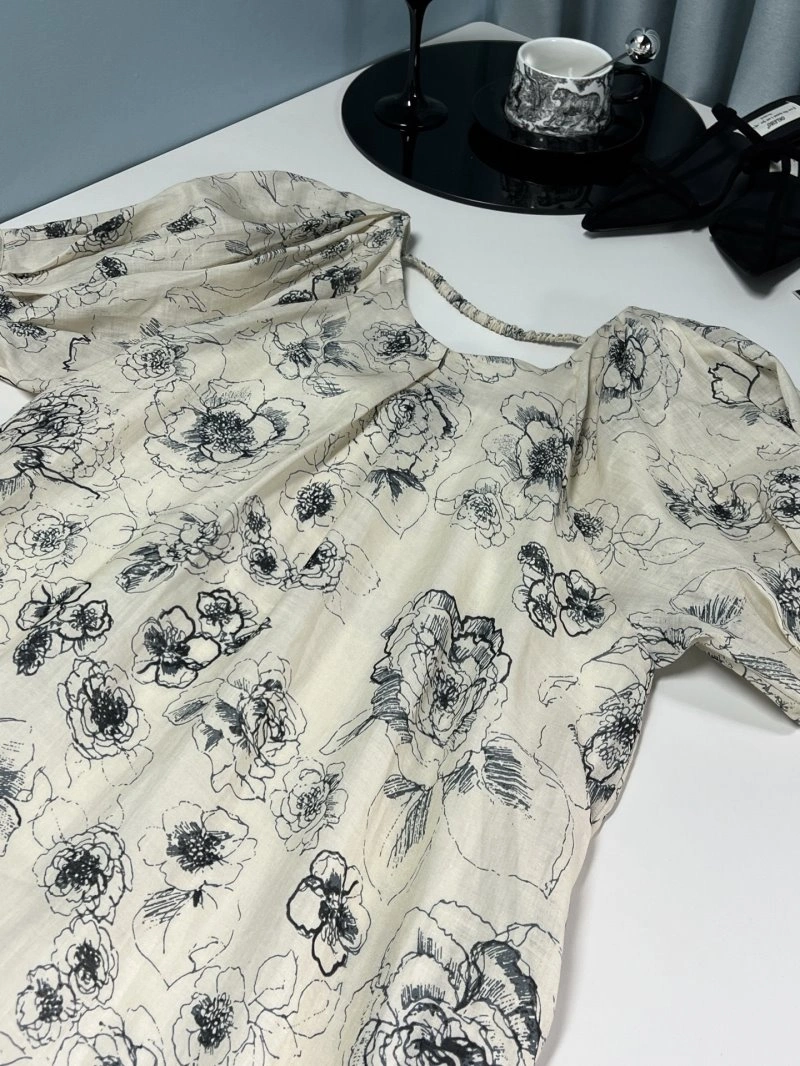 Value-priced Unclassified Brand Dress