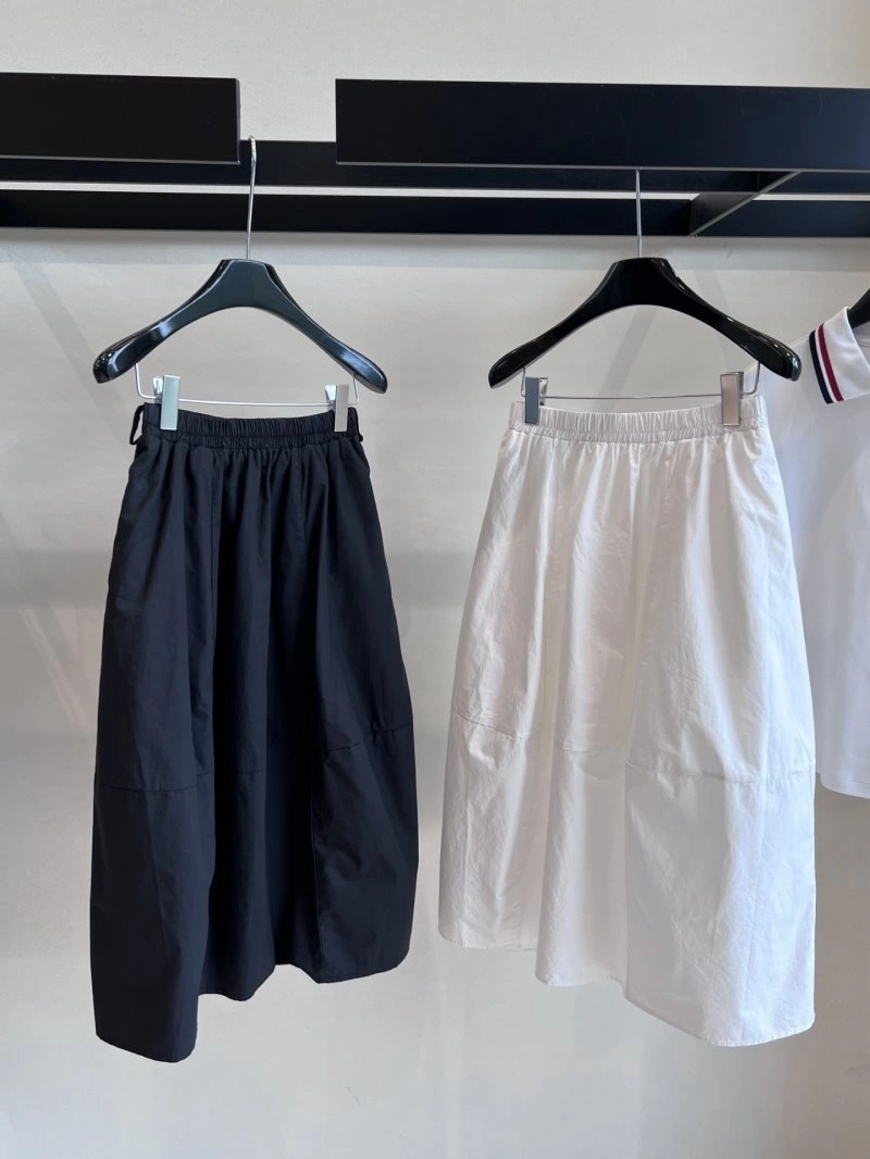 Low-cost Unclassified Brand Dress