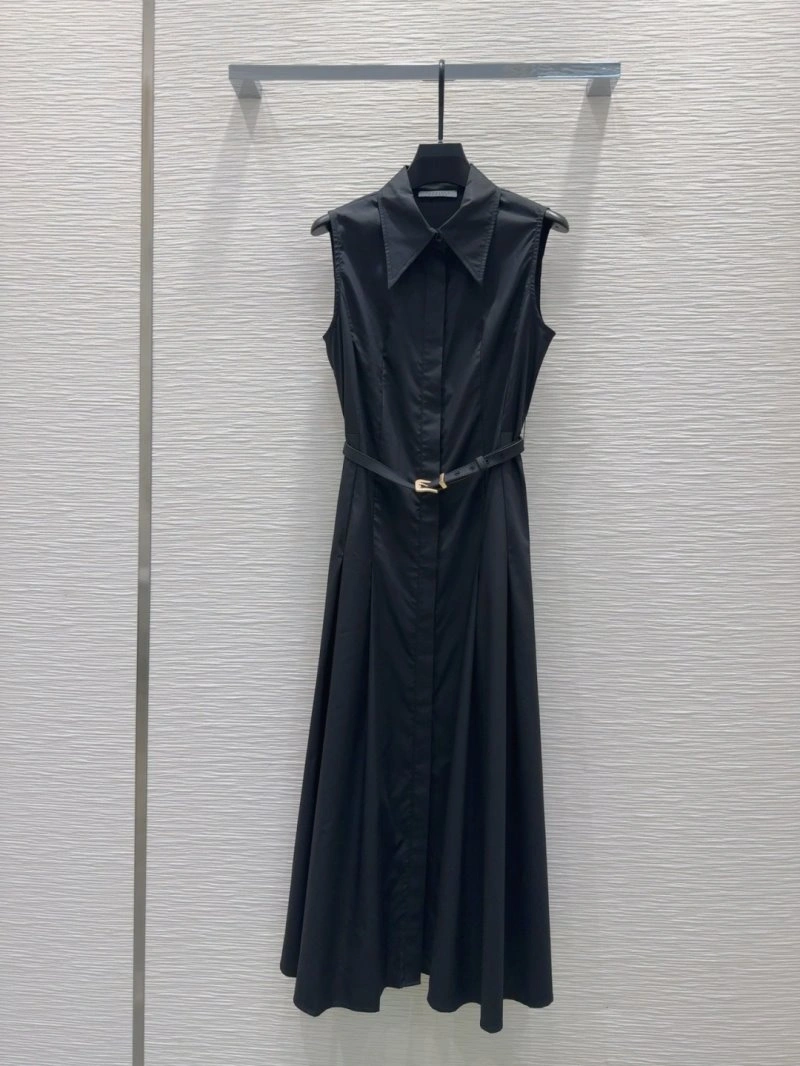 Unclassified Brand Dress