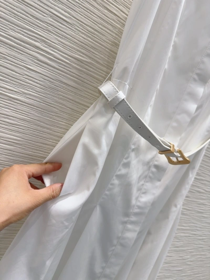 Brand-authenticated Unclassified Brand Dress