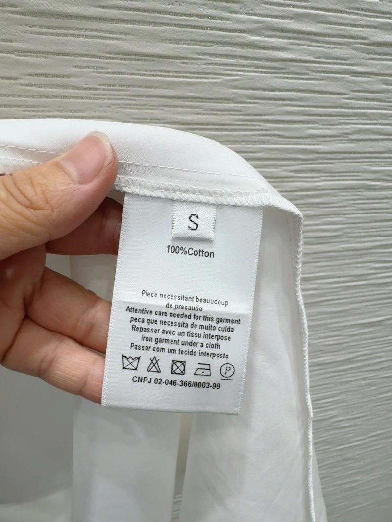 Brand-authenticated Unclassified Brand Dress